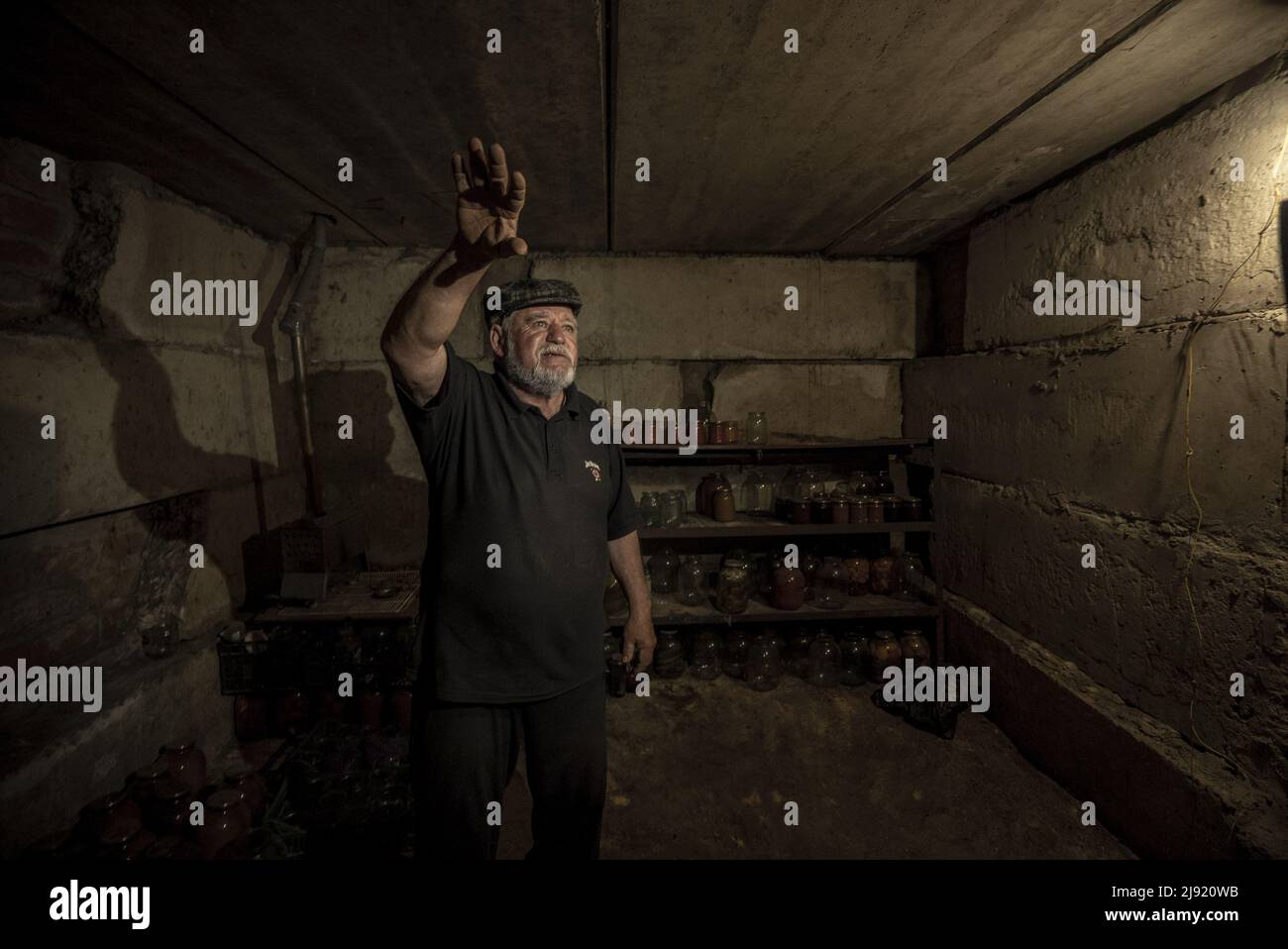 Malaya Rohan, Ukraine. 19th May, 2022. Alexey Shapoval talks about his ...