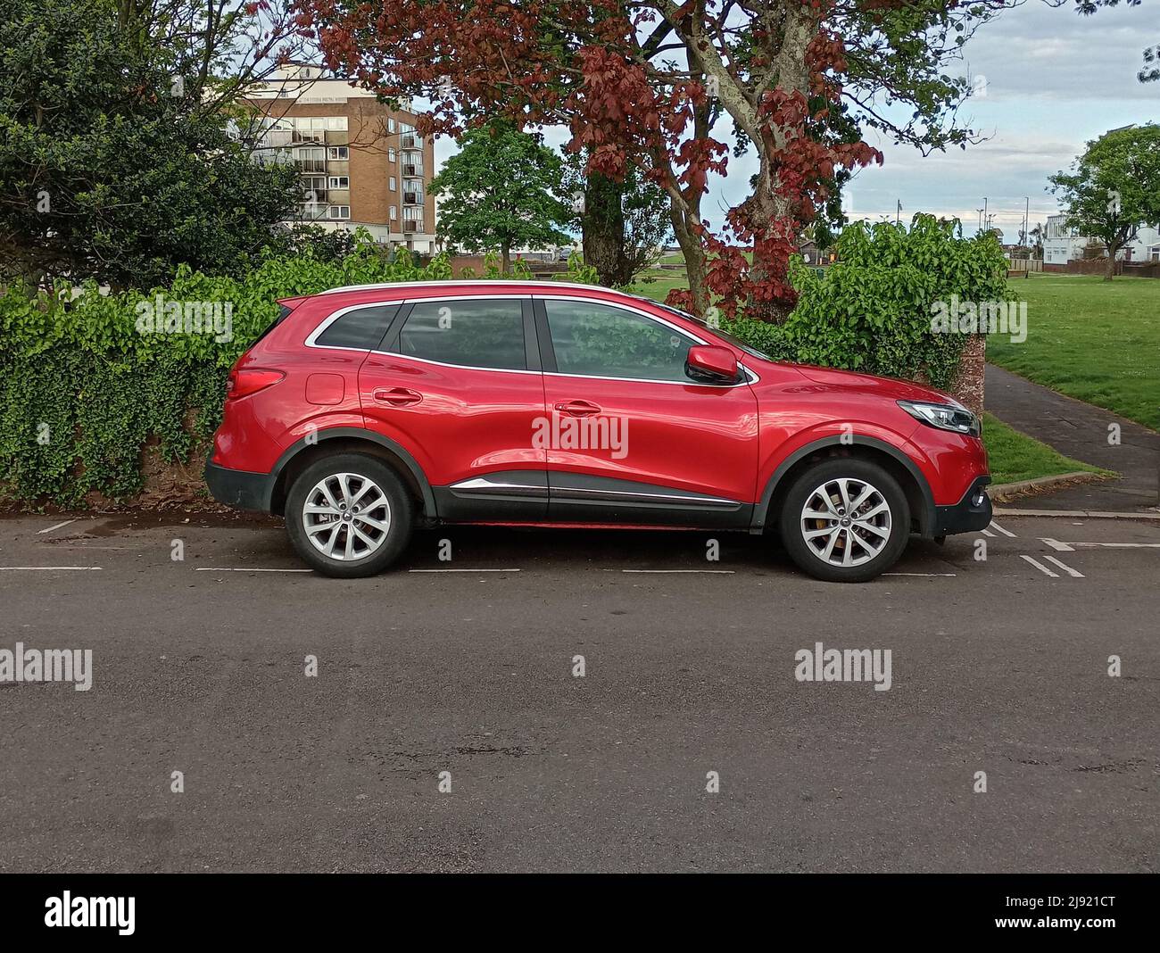 Red renault kadjar hi-res stock photography and images - Alamy