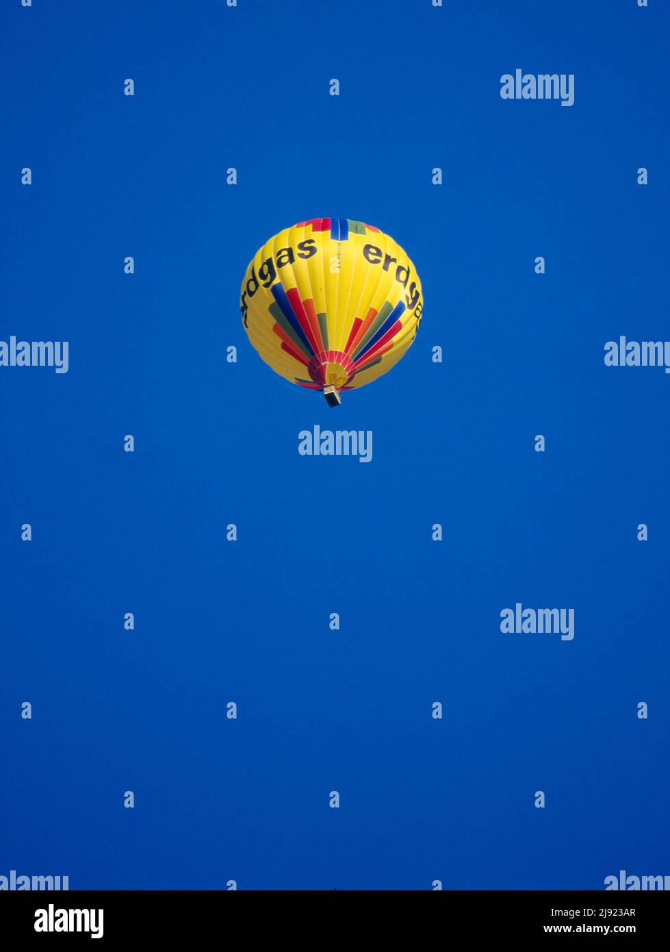 Heissluftballon in der Luft, blauer Himmel, Erdgas Werbung, Hot-air ...