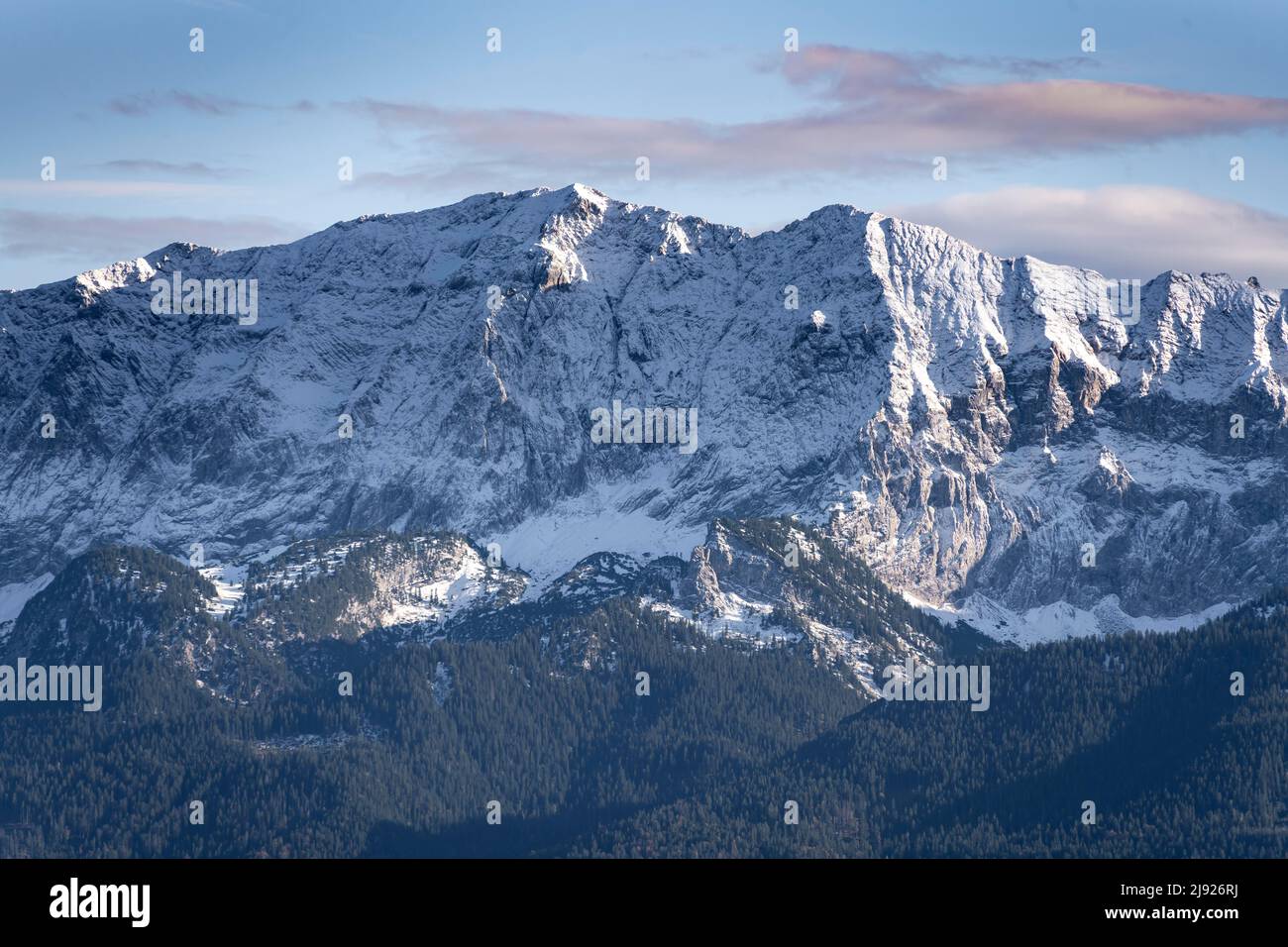 Wettersteinwand wetterstein mountain face hi-res stock photography and ...