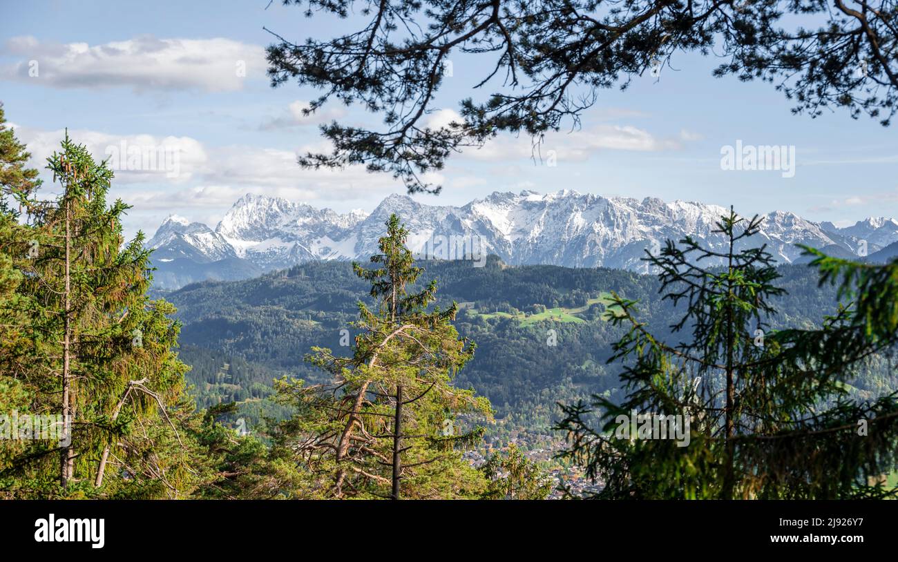 Hike to the Kramerspitz, view of the Wetterstein Mountains, Bavaria ...