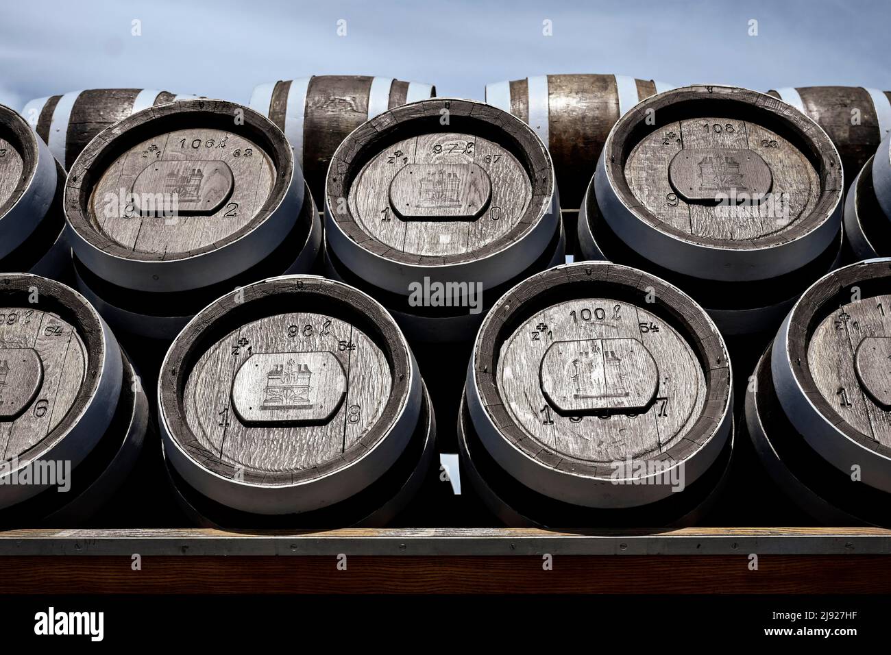 Storage kegs hi-res stock photography and images - Alamy