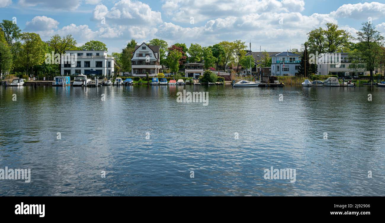 Small boat docks and houses on the Havel between Berlin and Brandenburg ...