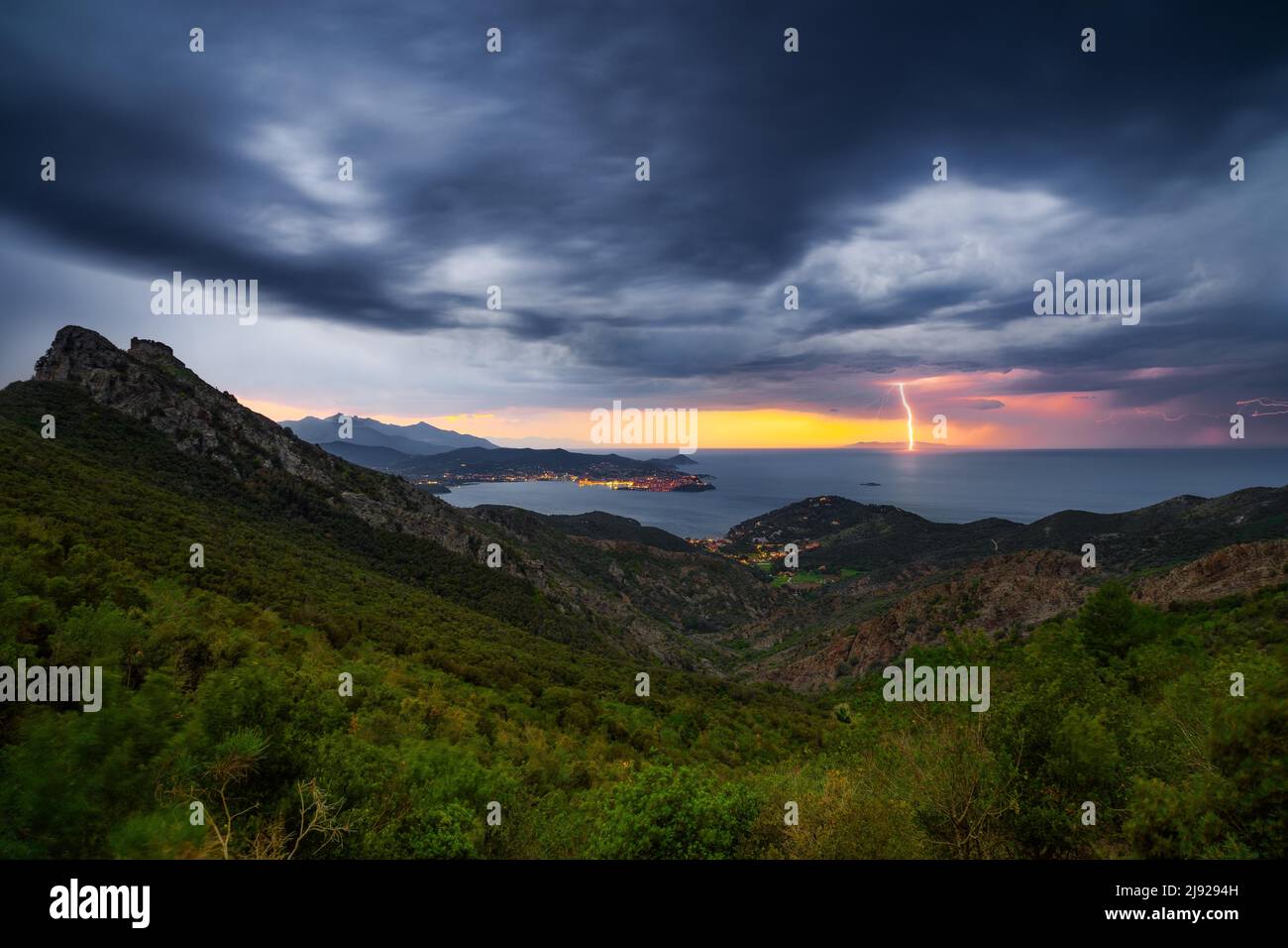 Lightning, thunderstorm, storm, panoramic view of the Gulf of ...