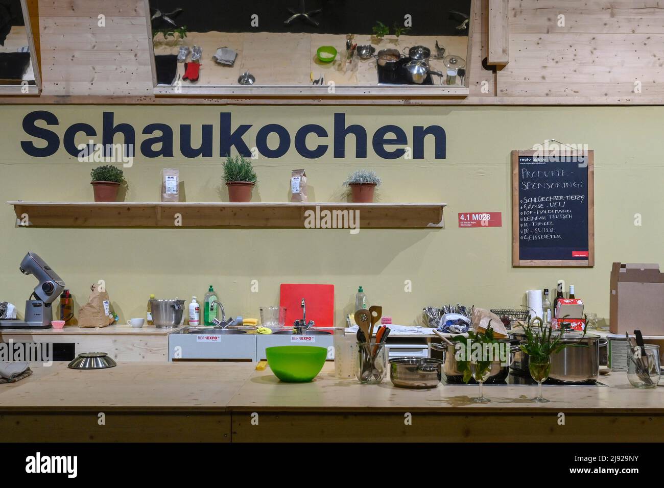 Kitchen writing hi-res stock photography and images - Alamy