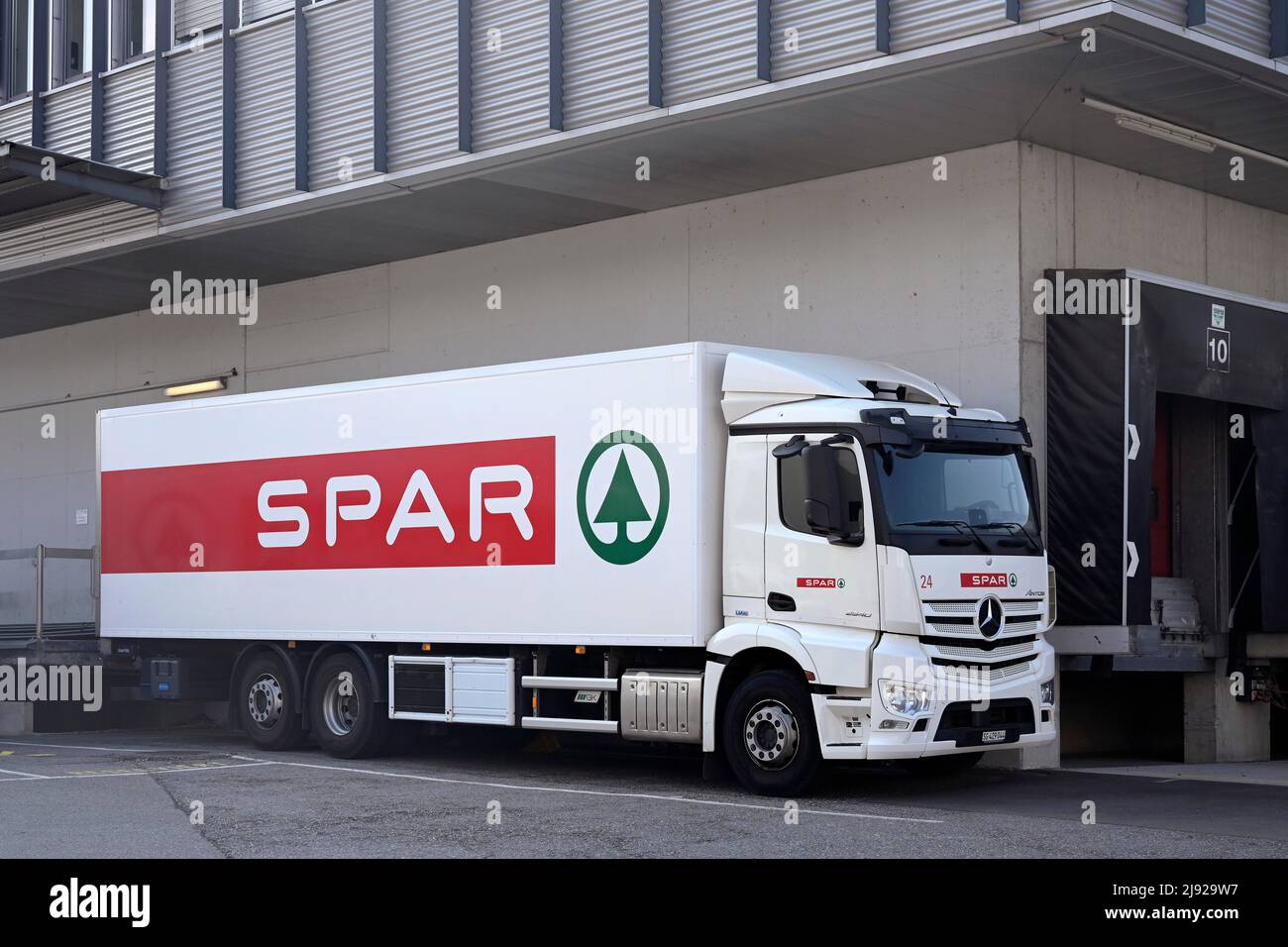 Truck Spar Group Stock Photo - Alamy