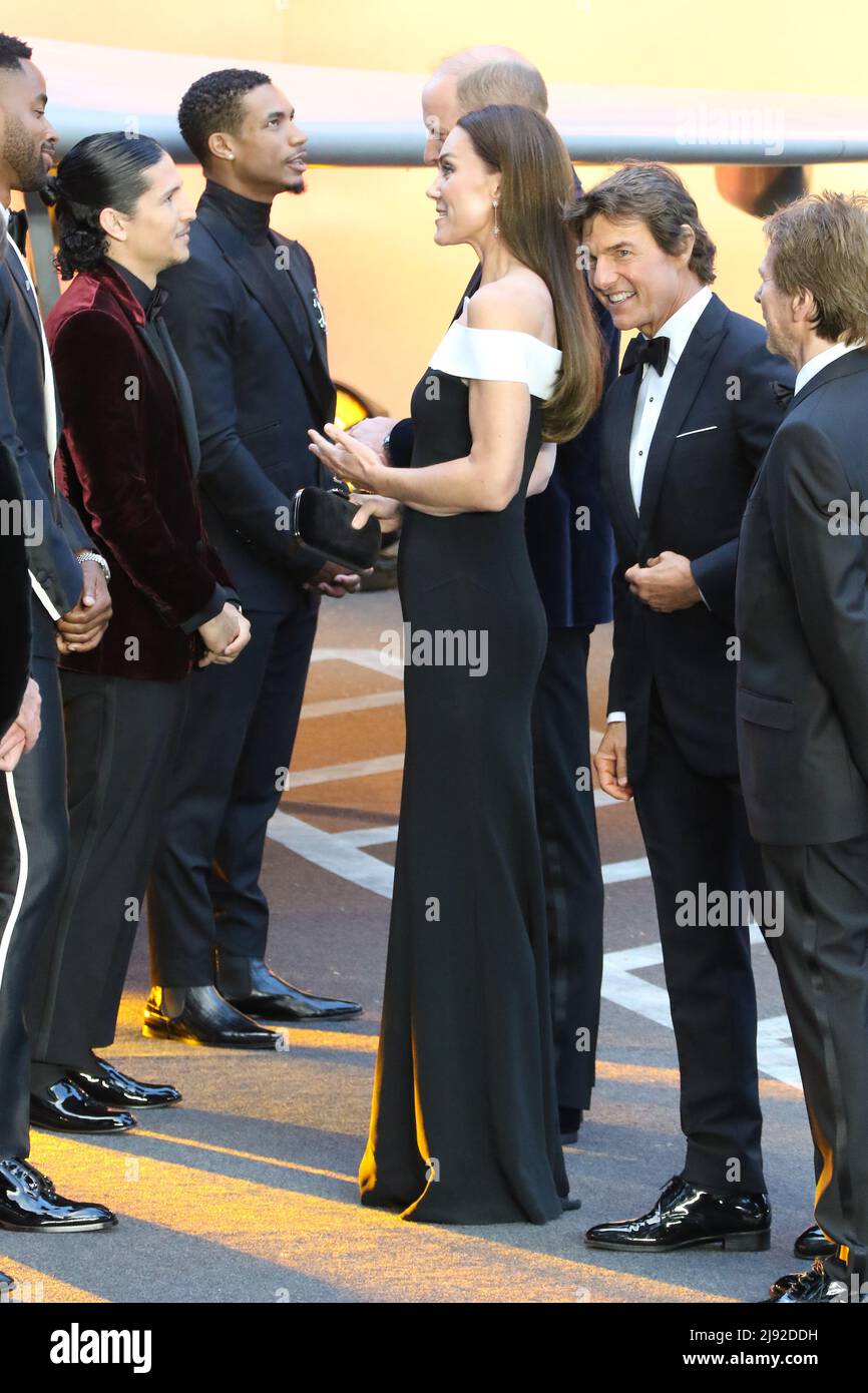 Prince William, Catherine Duchess of Cambridge and Tom Cruise, Top Gun ...