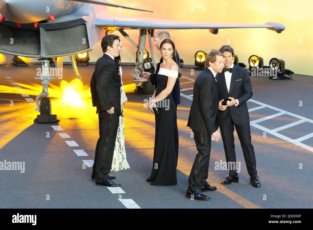 Prince William, Catherine Duchess of Cambridge and Tom Cruise, Top Gun ...