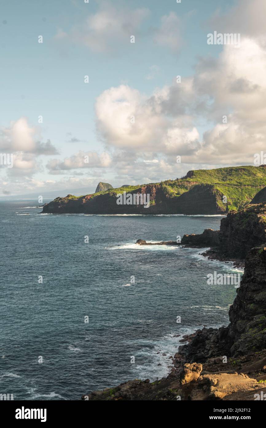 coastal cliffs of hawaii Stock Photo - Alamy