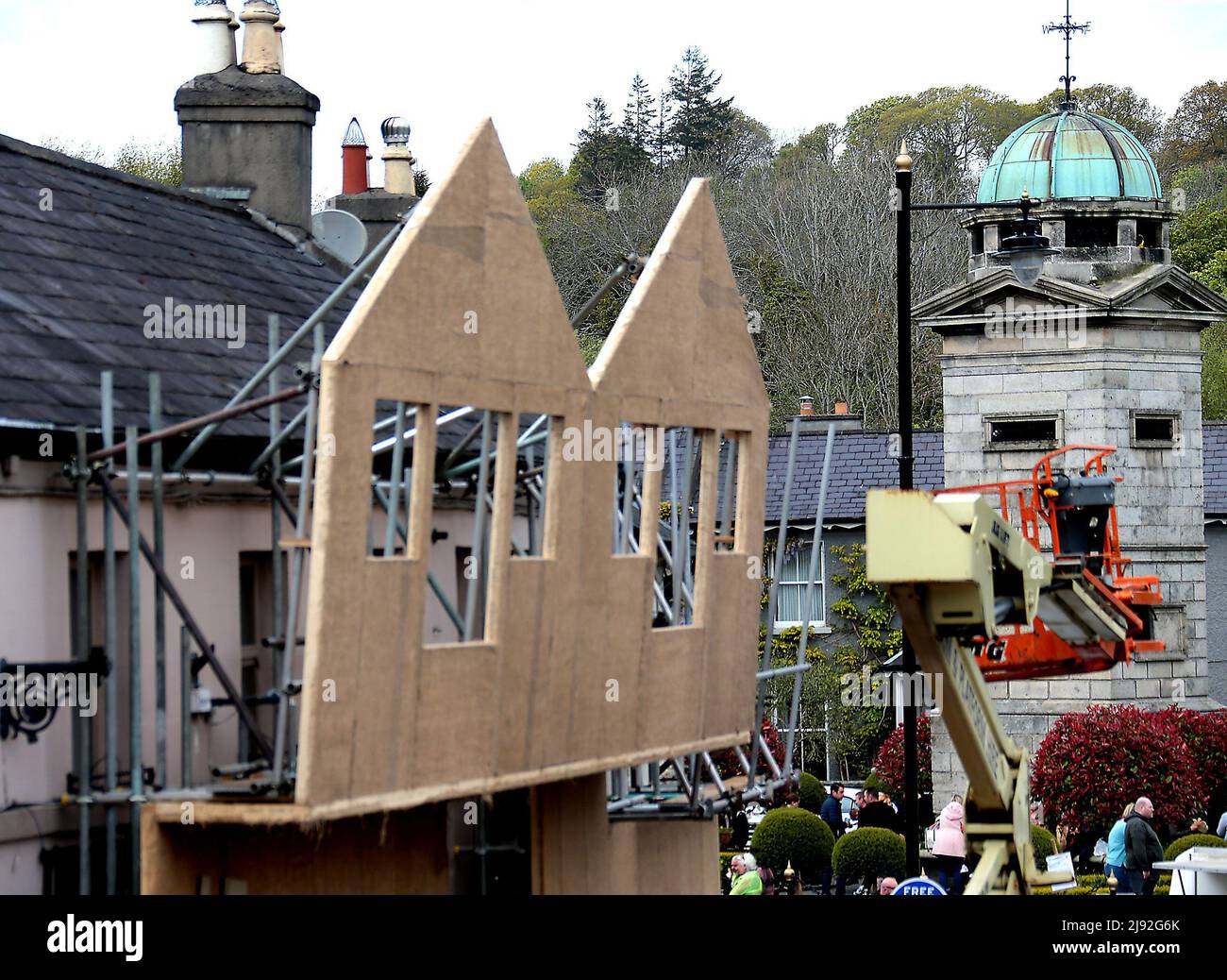 Disney’s Disenchanted, the sequel to 2007's Enchanted, starring Amy ...