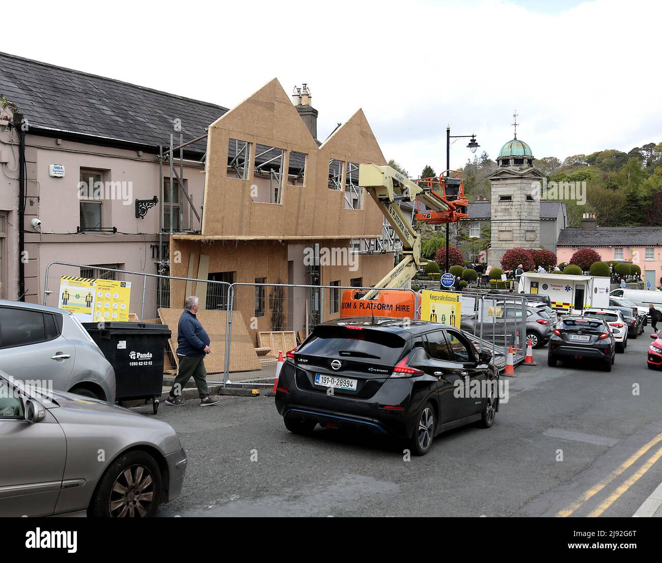 Disney’s Disenchanted, the sequel to 2007's Enchanted, starring Amy ...