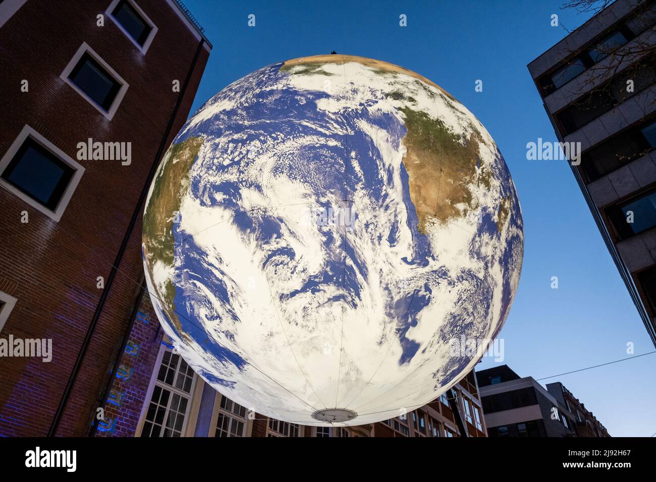 14.04.2022, Bremen, Bremen, Germany - floating, inflated globe, art ...