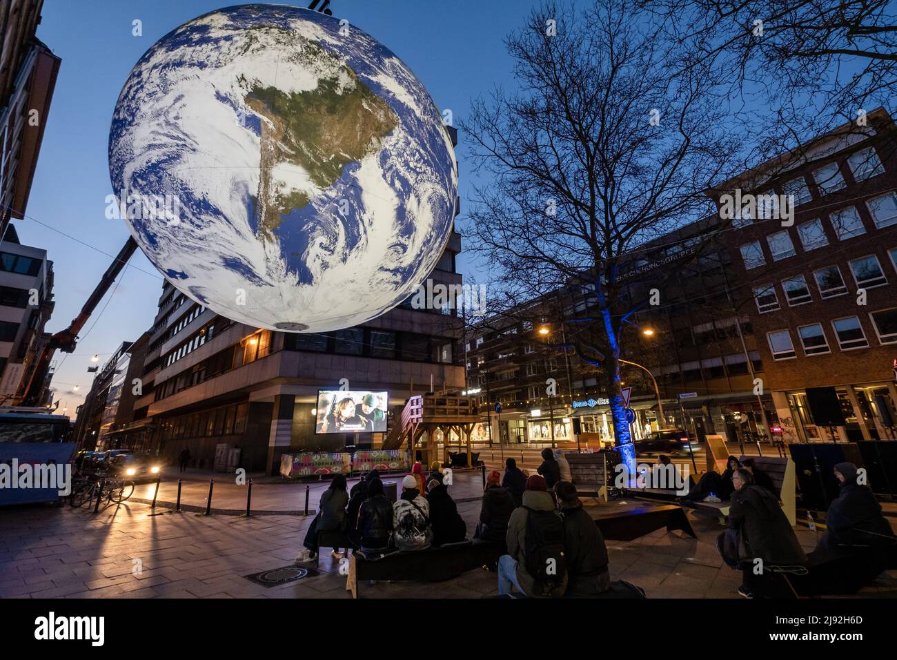 14.04.2022, Bremen, Bremen, Germany - floating, inflated globe, art ...