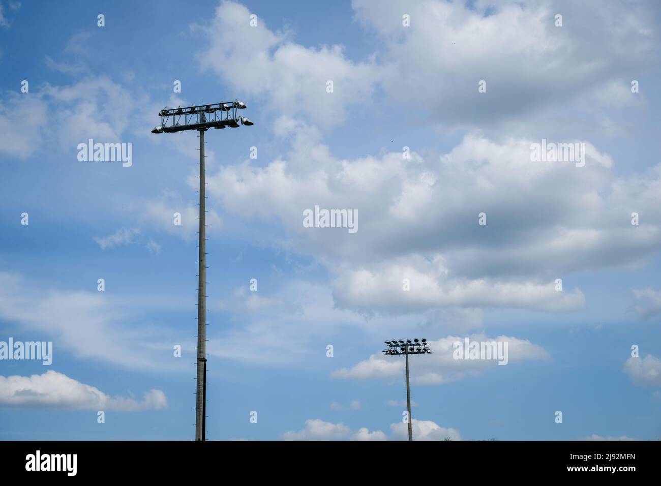Negative space technique hi-res stock photography and images - Alamy