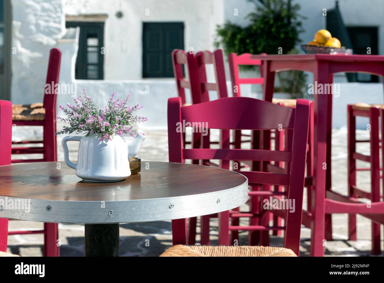 Paros cafe hi-res stock photography and images - Alamy