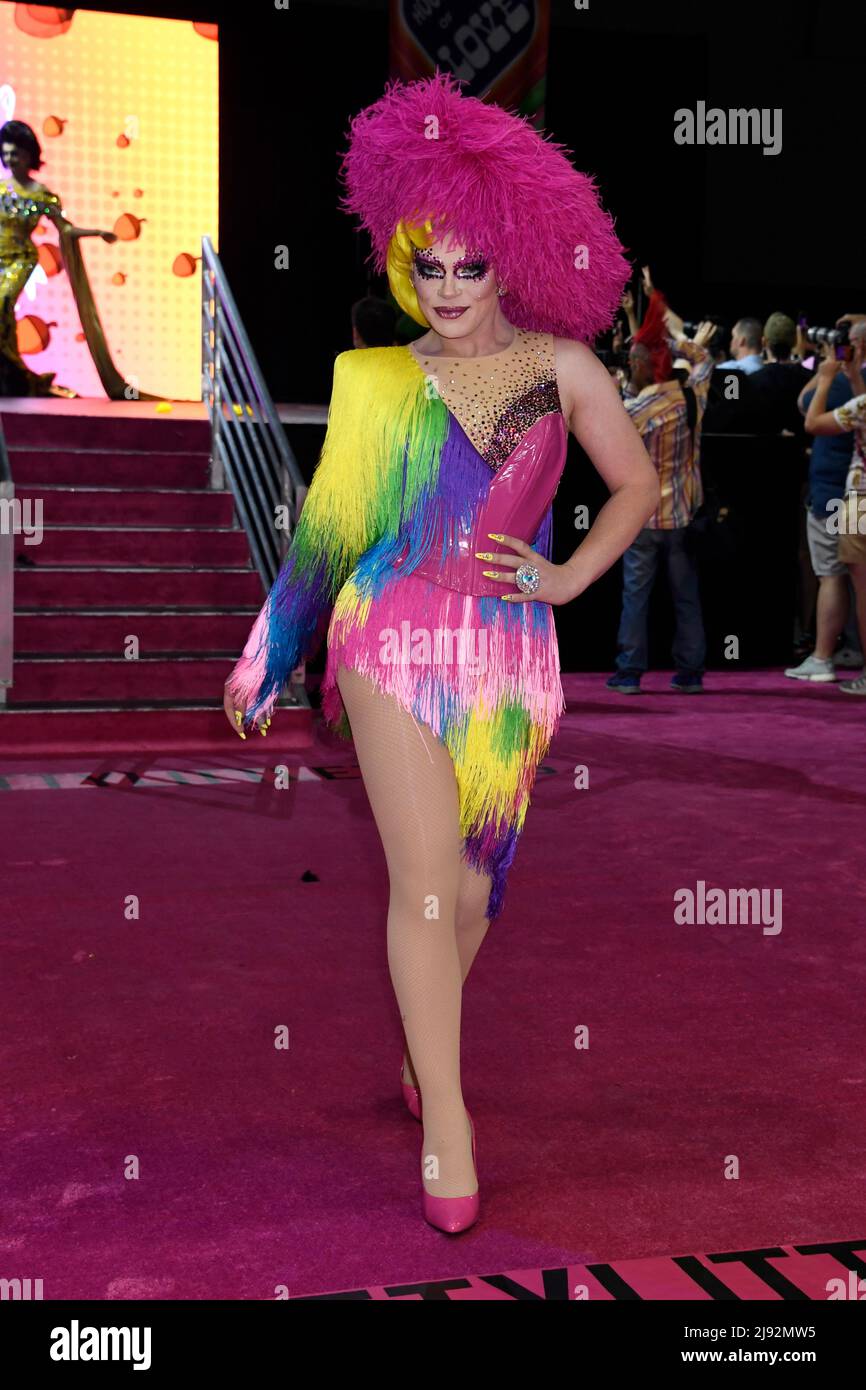 Art Simone participates in The Queens Walk at the 2022 Rupaul DragCon ...