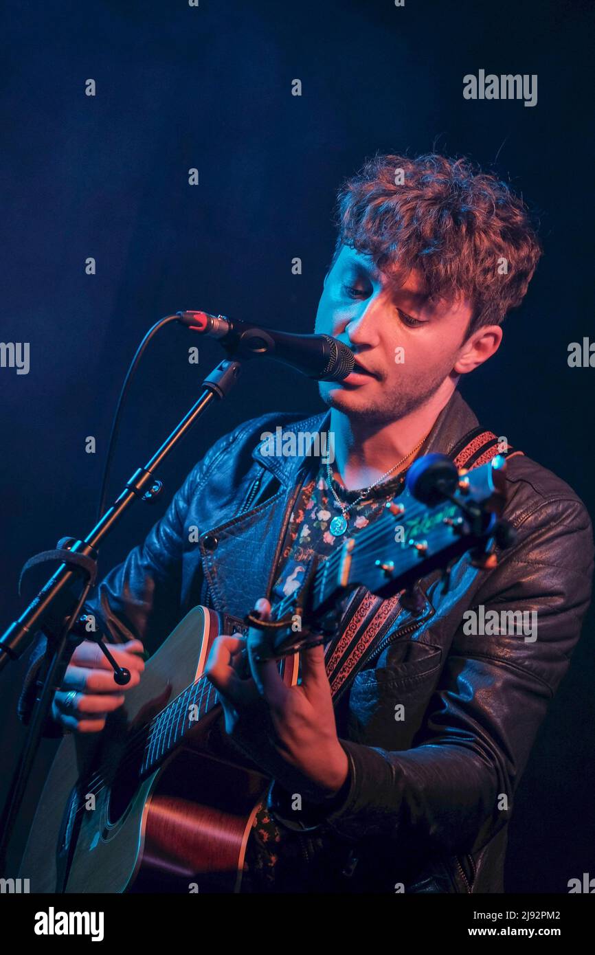 Singer-songwriter, guitarist, and member of indie band The RPMs, and ...