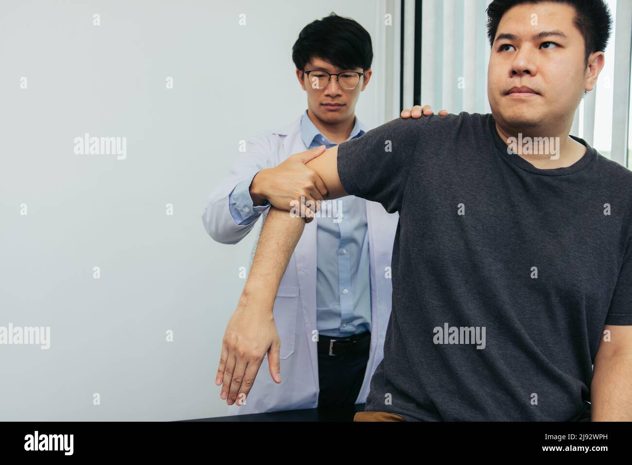 Shoulder check hi-res stock photography and images - Alamy