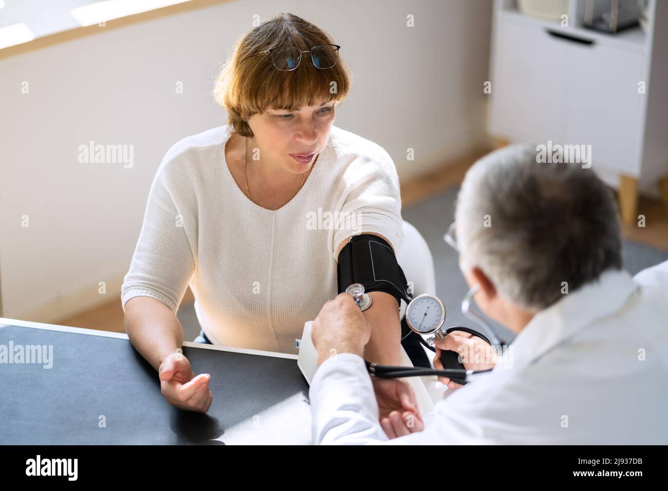 Close up doctors hands office hi-res stock photography and images - Alamy