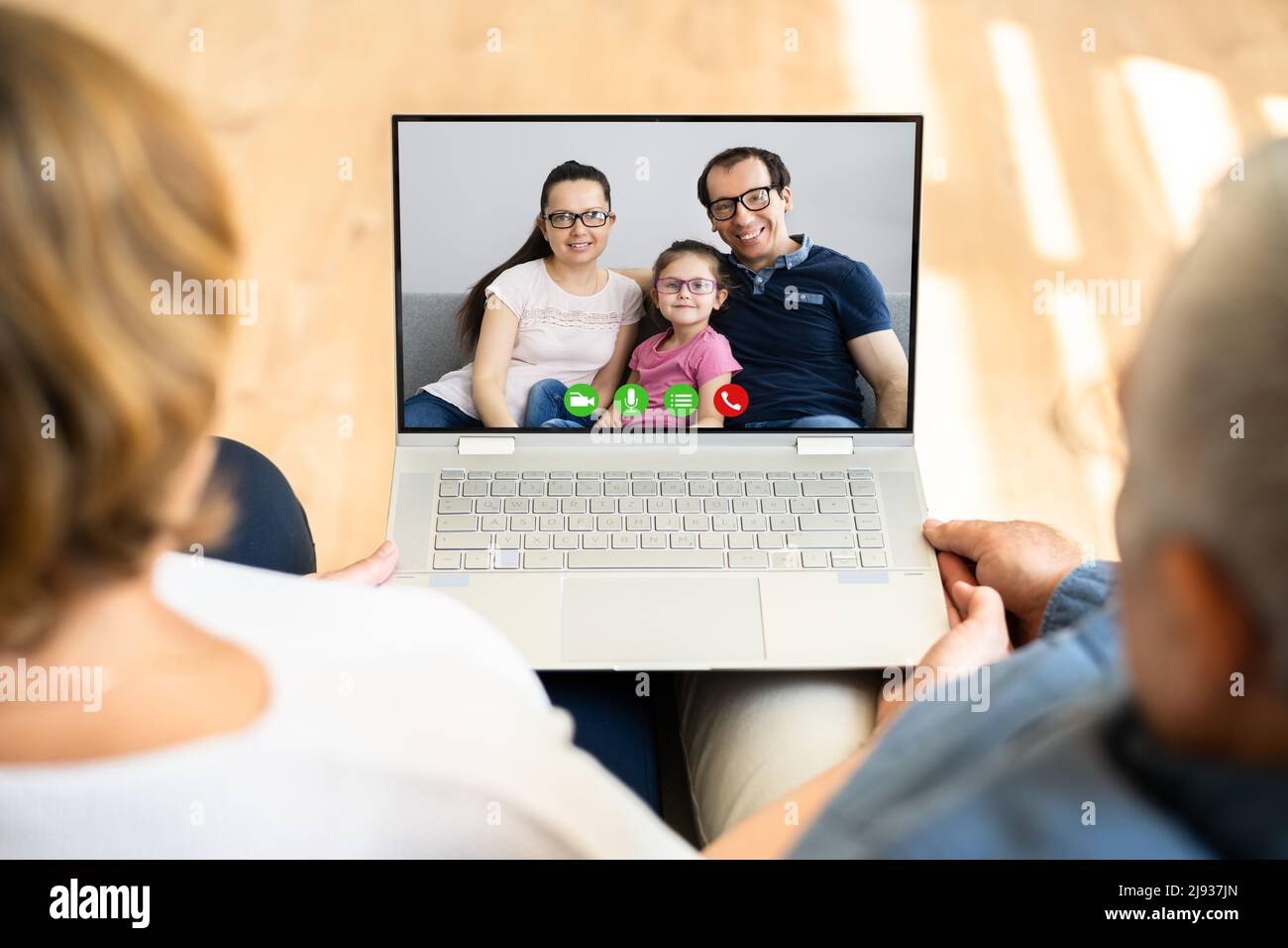 Older child parents house hi-res stock photography and images - Alamy