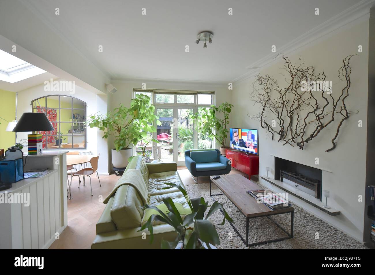 Show houses interiors hi-res stock photography and images - Alamy