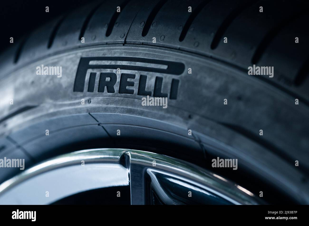 Pirelli logo hi-res stock photography and images - Alamy