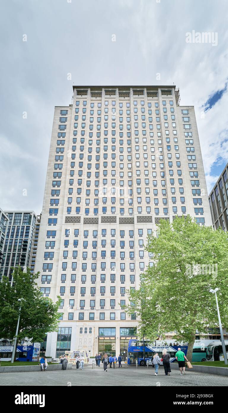 Shell Centre and Jubilee Gardens, Southbank, London, England Stock ...