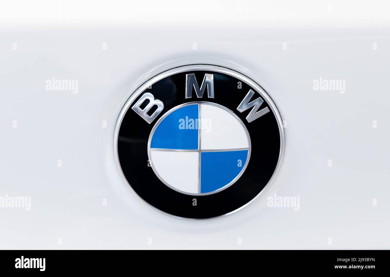 Rottweil, Germany. 19th May, 2022. The logo of the car manufacturer BMW ...