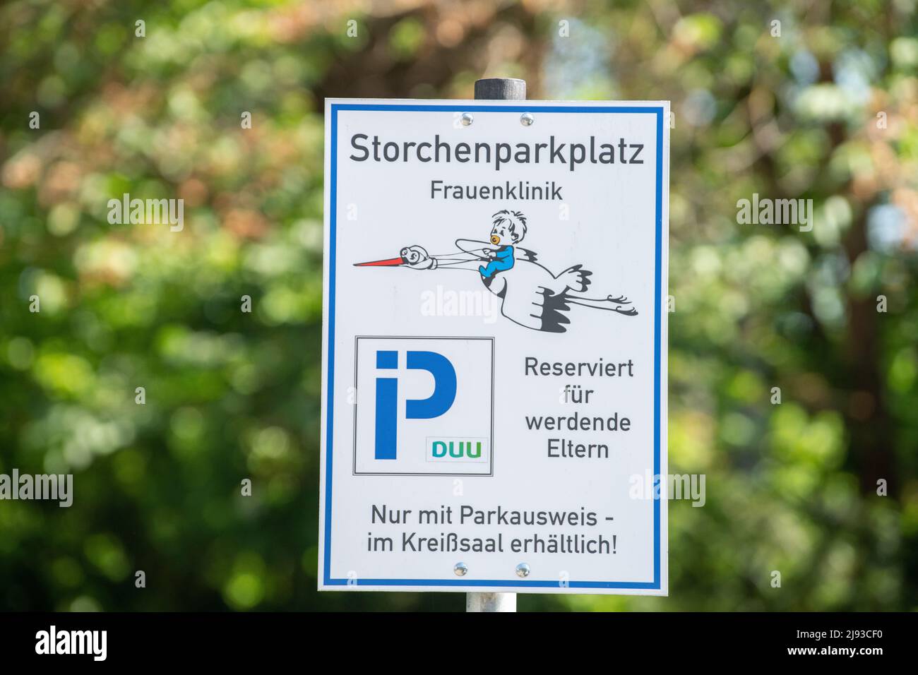 Stork parking hi-res stock photography and images - Alamy
