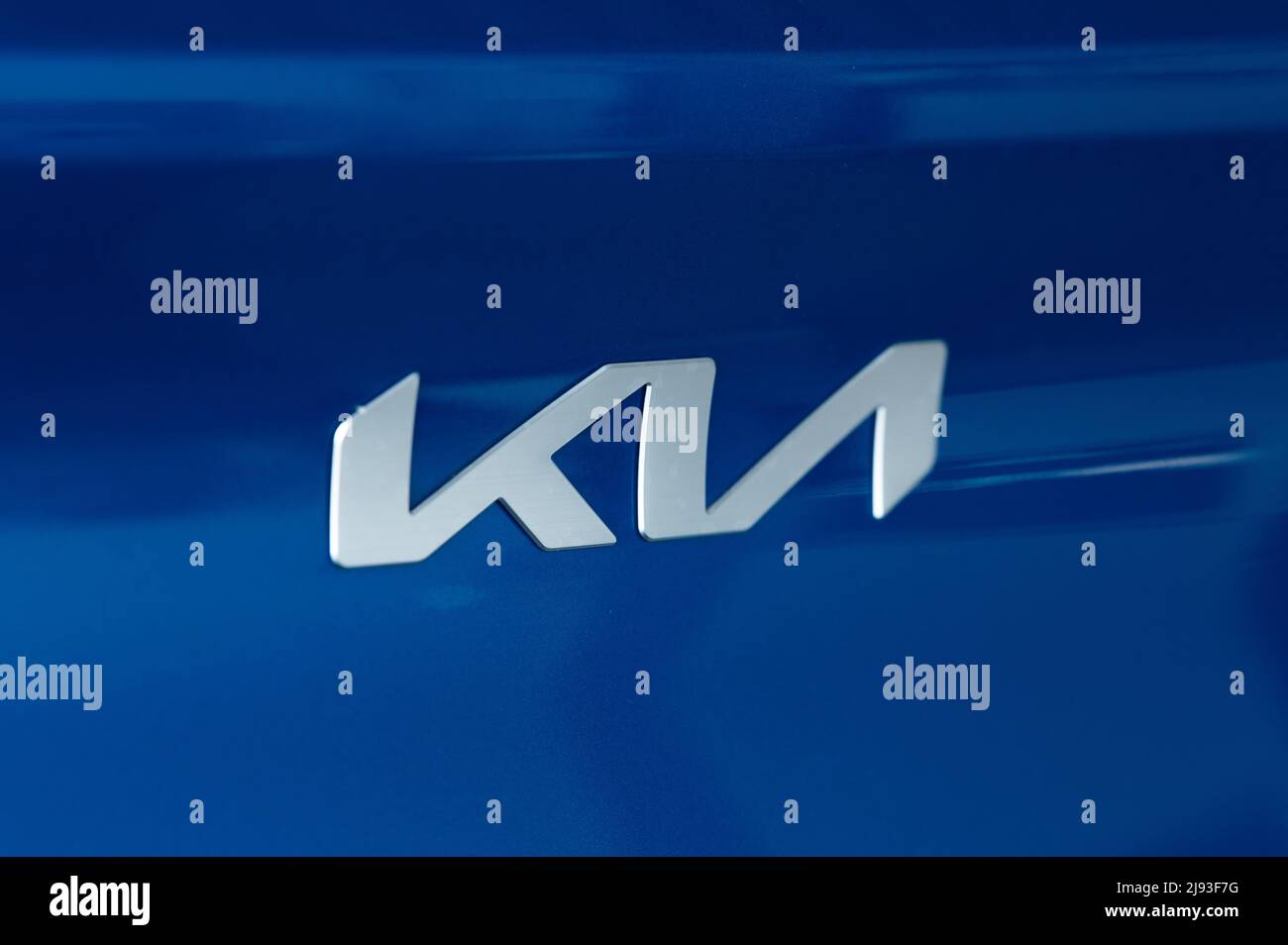 Kia logo 2022 hi-res stock photography and images - Alamy