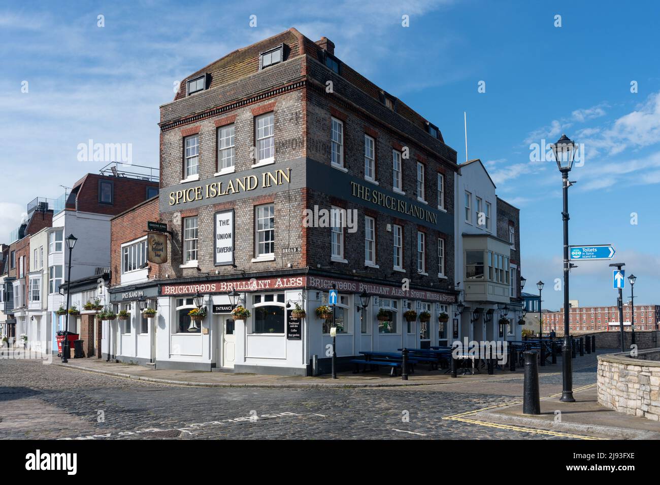 The Spice island inn, historic public house in Portsmouth, England with ...