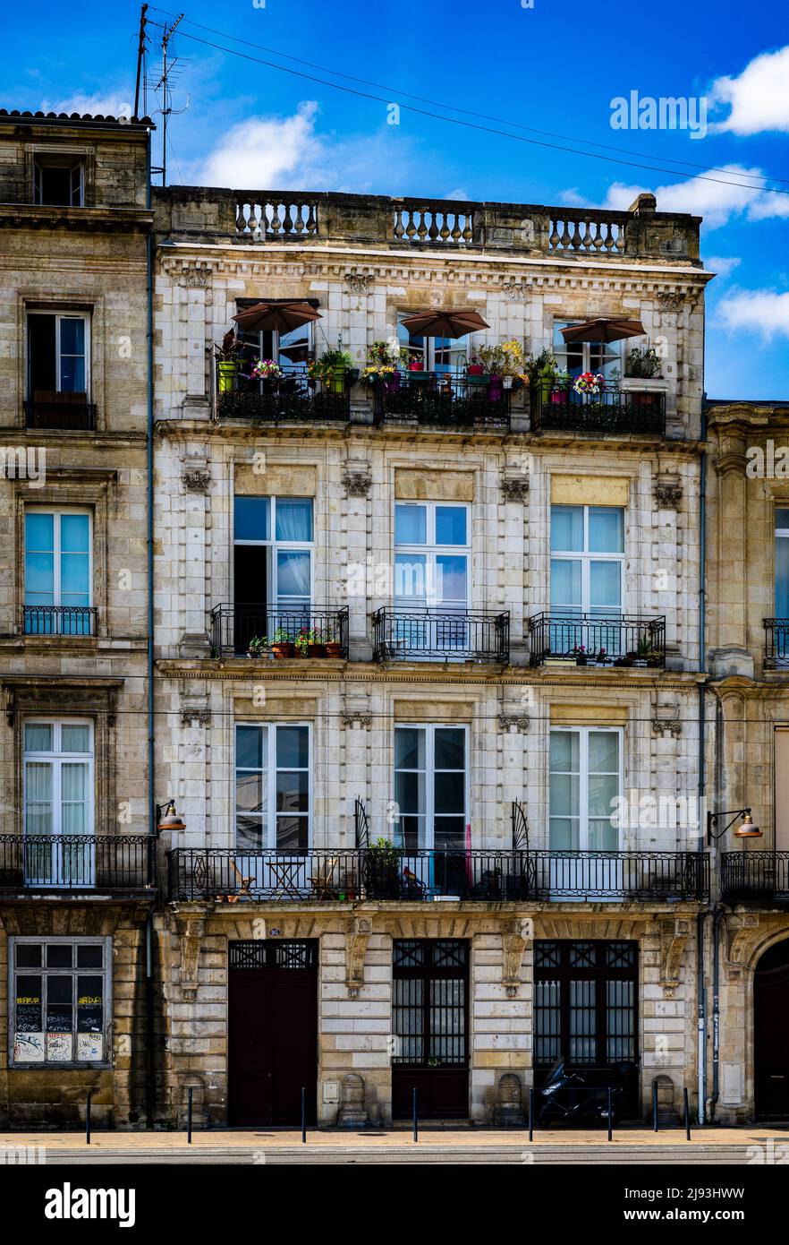 The Quayside, Chartrons Bordeaux, France Stock Photo - Alamy