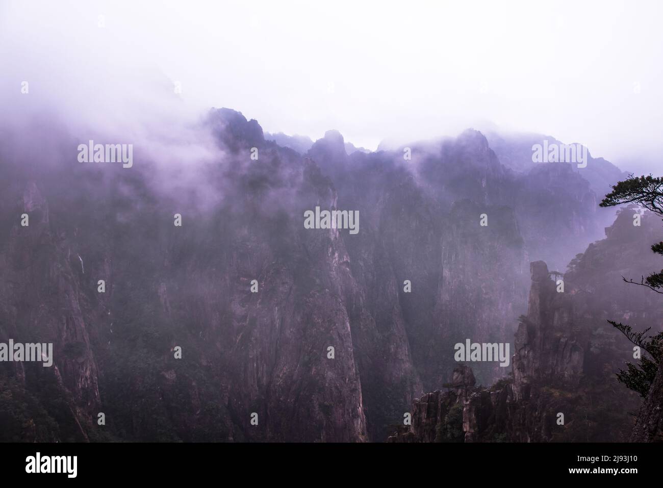 Wonderful and curious sea of clouds at beautiful Huangshan mountain landscape in China Stock ...