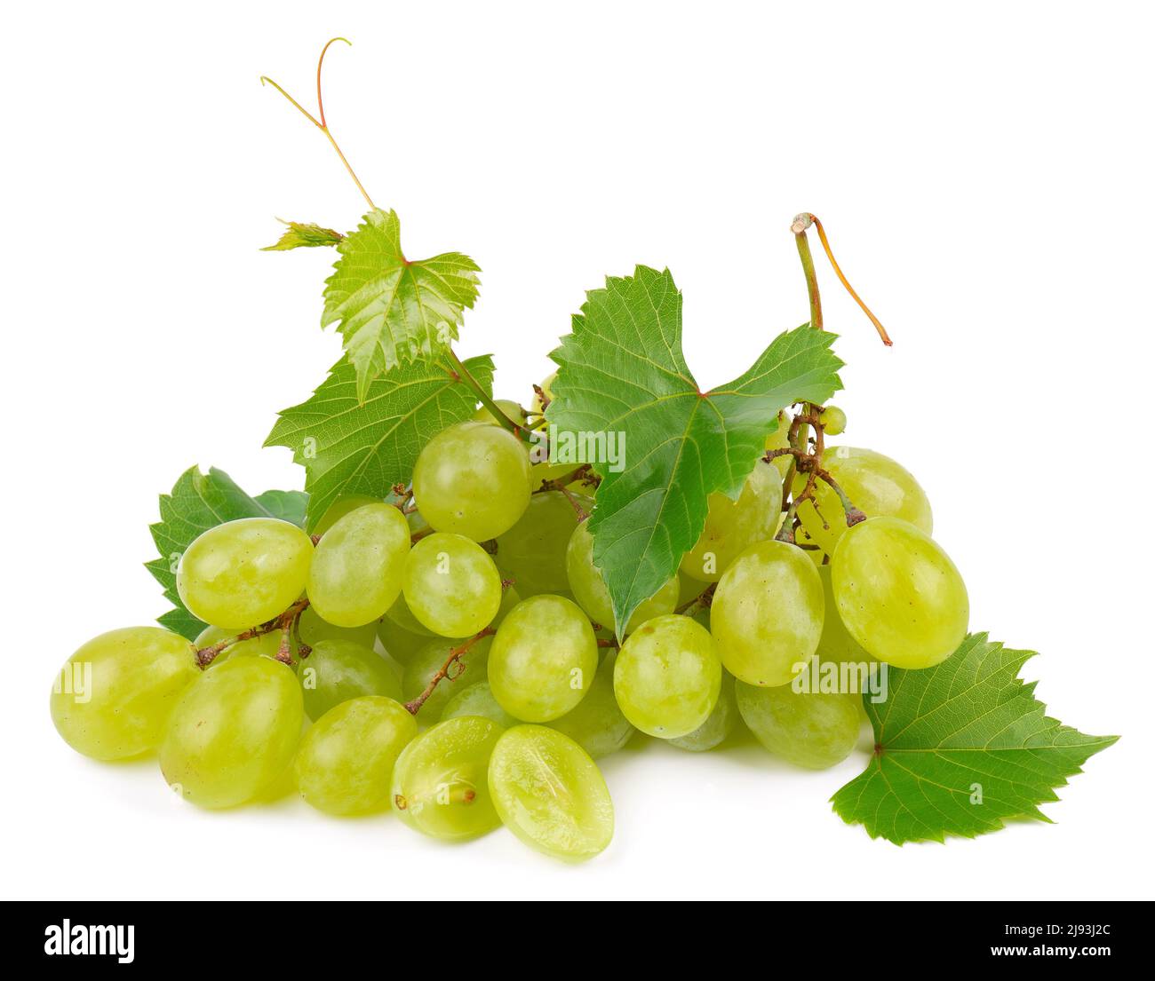 Green grapes isolated on white background. Fresh bunch of organic ...