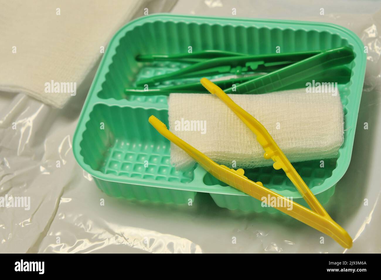 Sterile swabs hi-res stock photography and images - Alamy