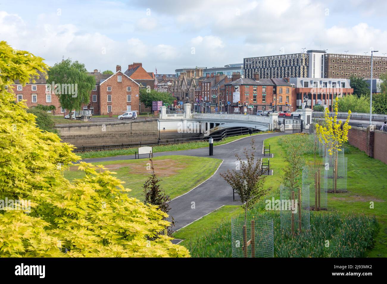 Marshall Gardens and River Merseyside Bridge, Warrington, Cheshire ...