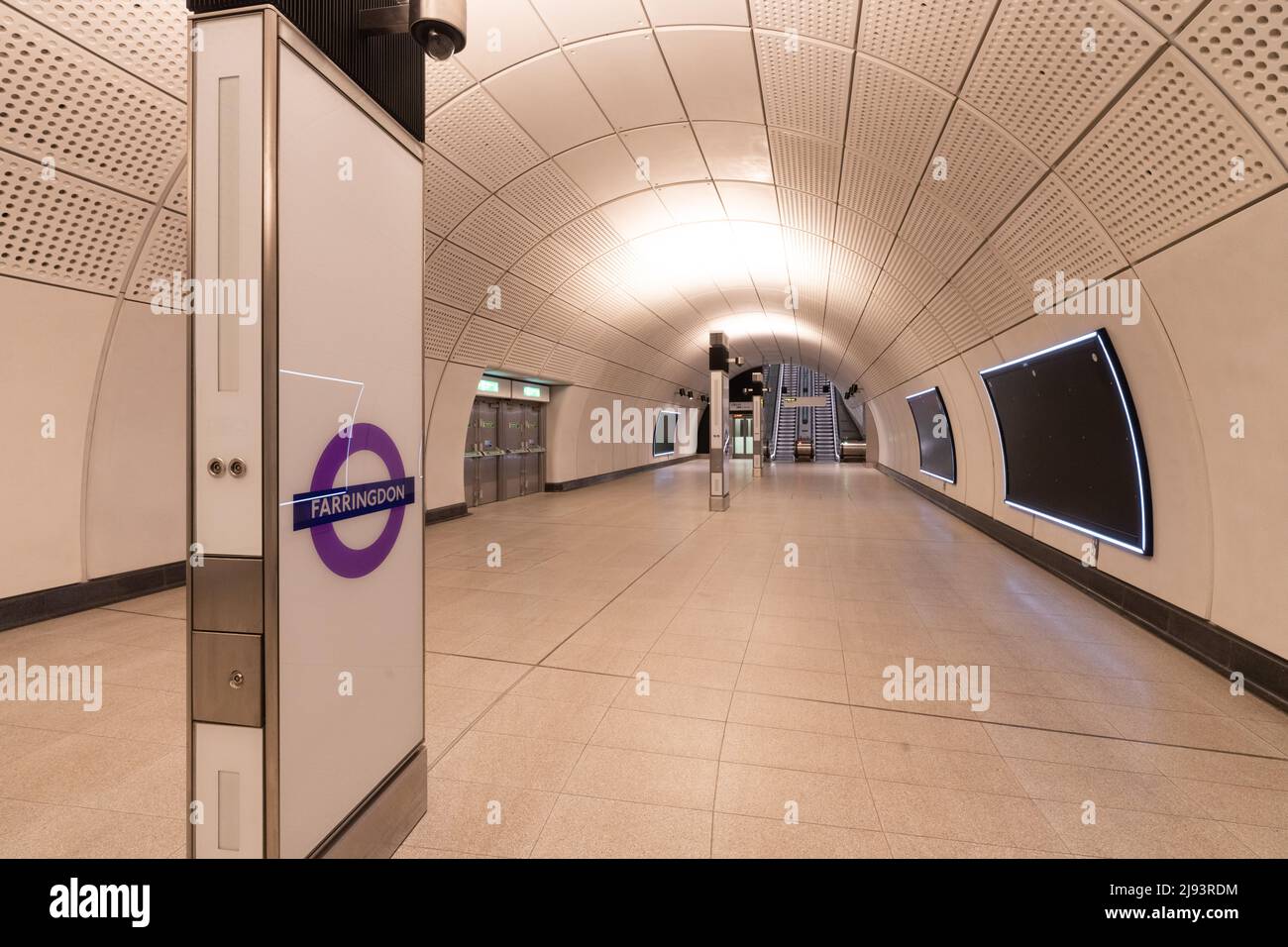 Foreign Press Association briefing and tour of the Elizabeth Line at ...