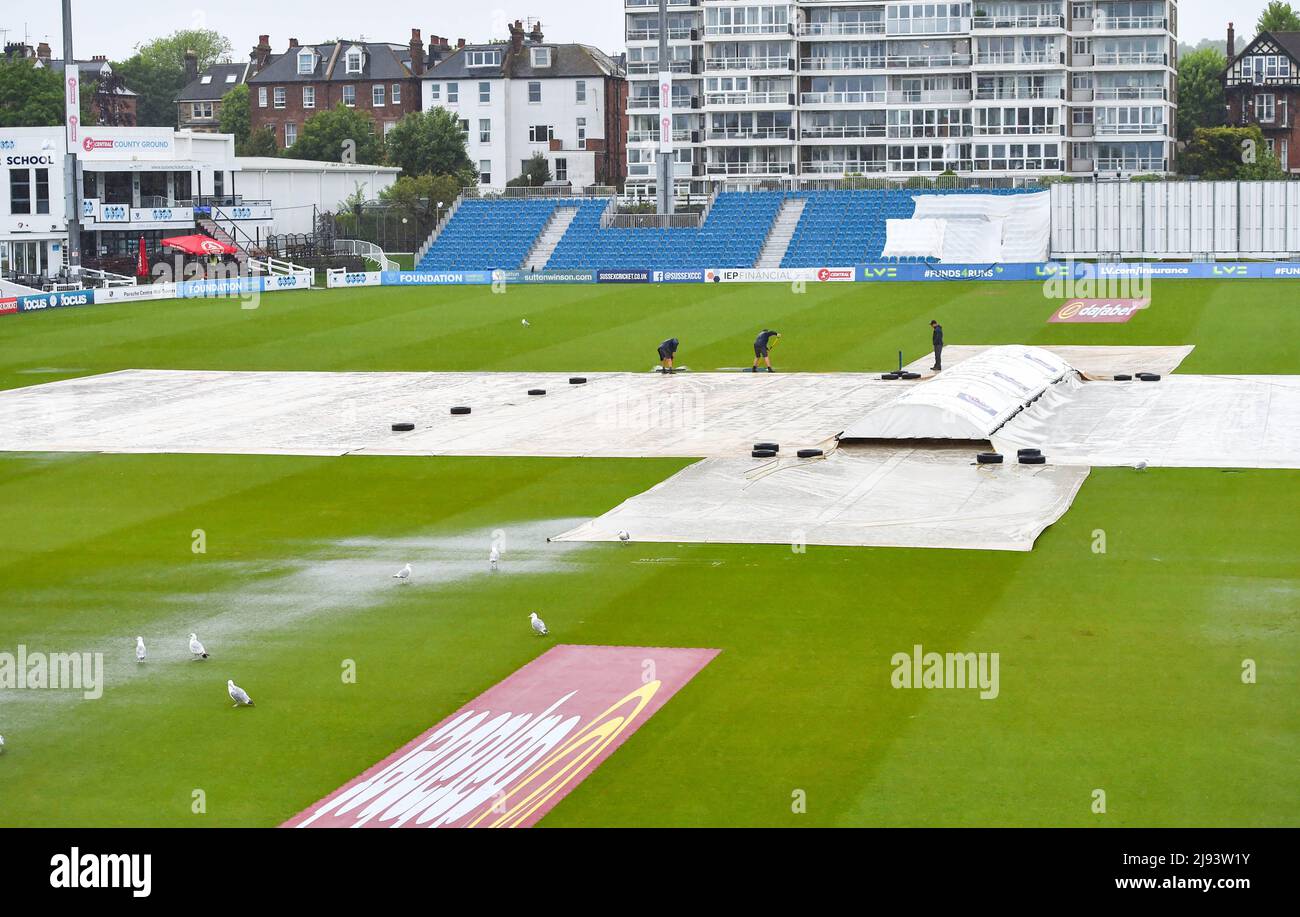 Waterlogged cricket pitch hi-res stock photography and images - Alamy
