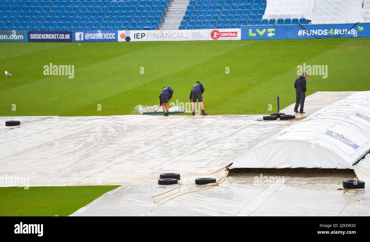 Cricket pitch rain hi-res stock photography and images - Alamy