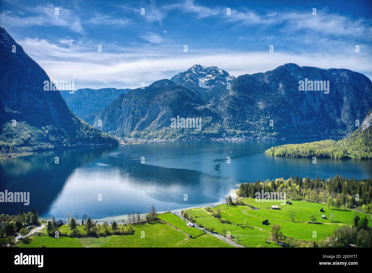 Scenic picture-postcard view of famous Hallstatt mountain village in ...