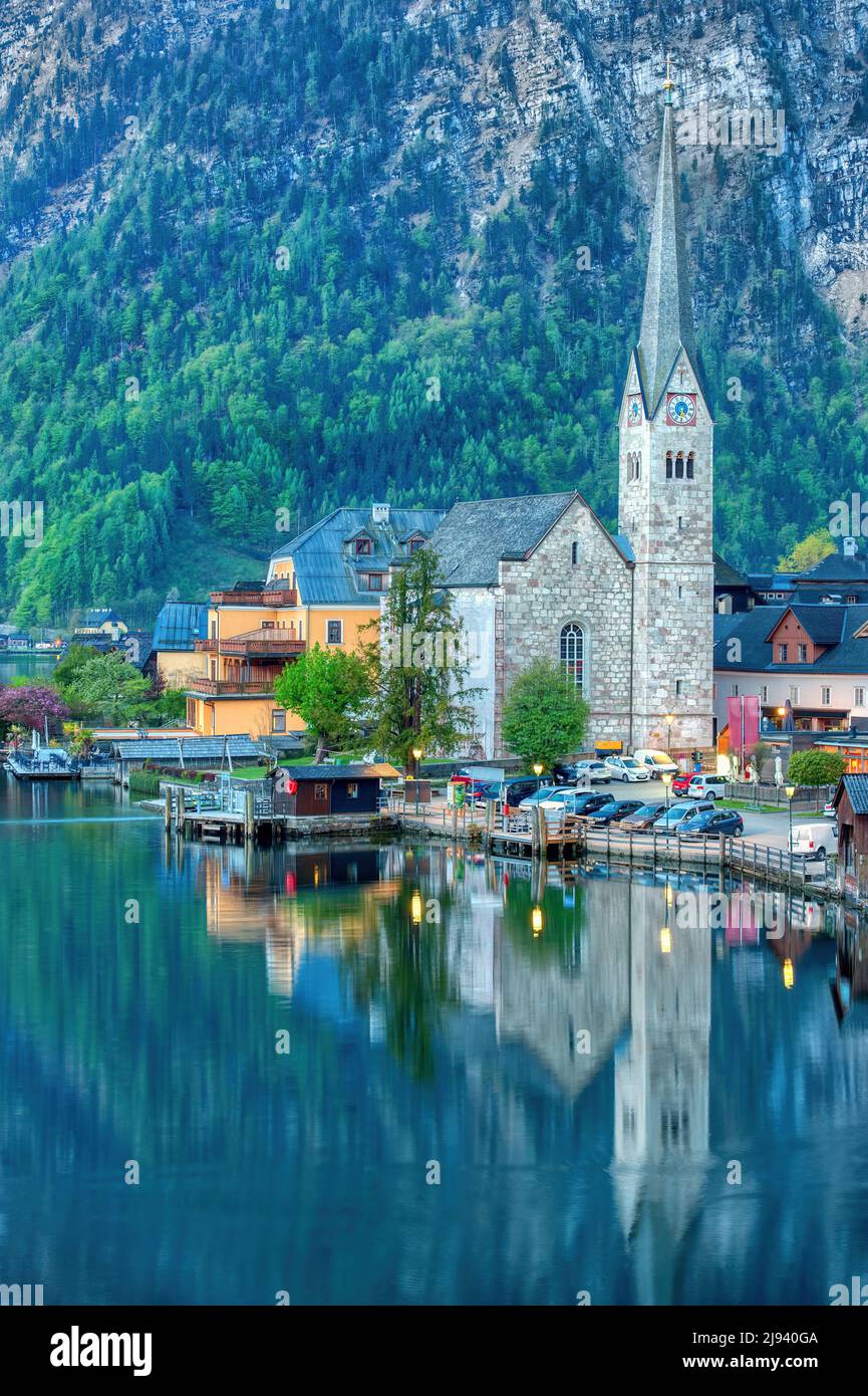 Scenic picture-postcard view of famous Hallstatt mountain village in ...