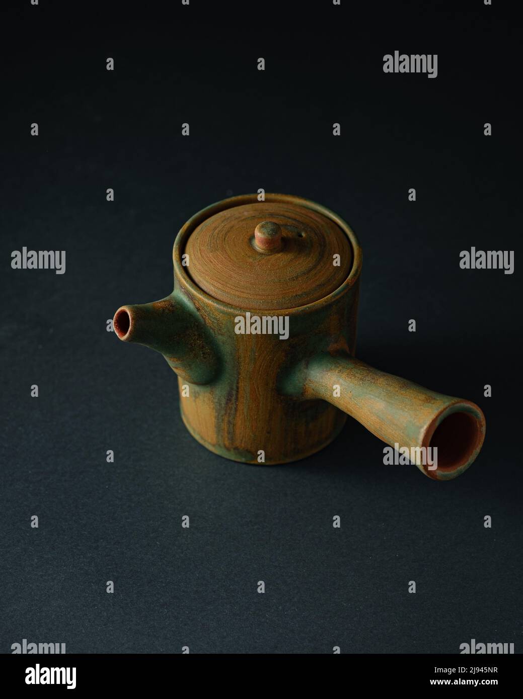 Japanese Asian style teapot, copy space, dark photo Stock Photo - Alamy