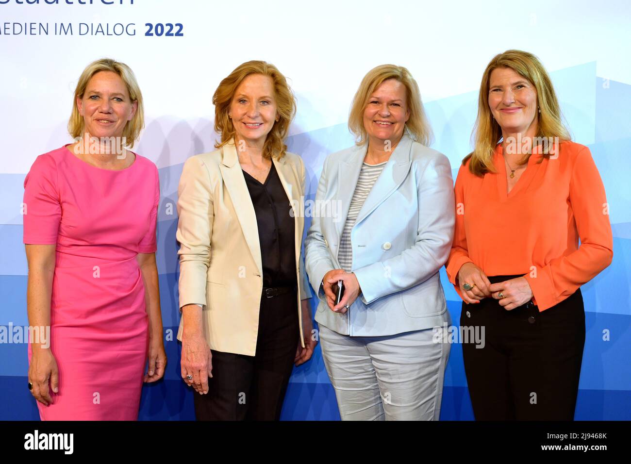 Christine Strobl, Patricia Schlesinger, Nancy Faeser und Tina Hassel ...