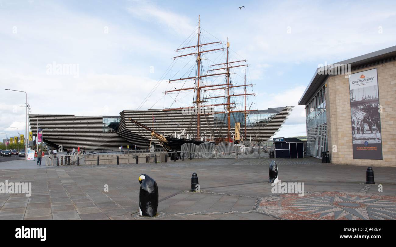 Discovery Point, the Central Waterfront Dundee Stock Photo - Alamy