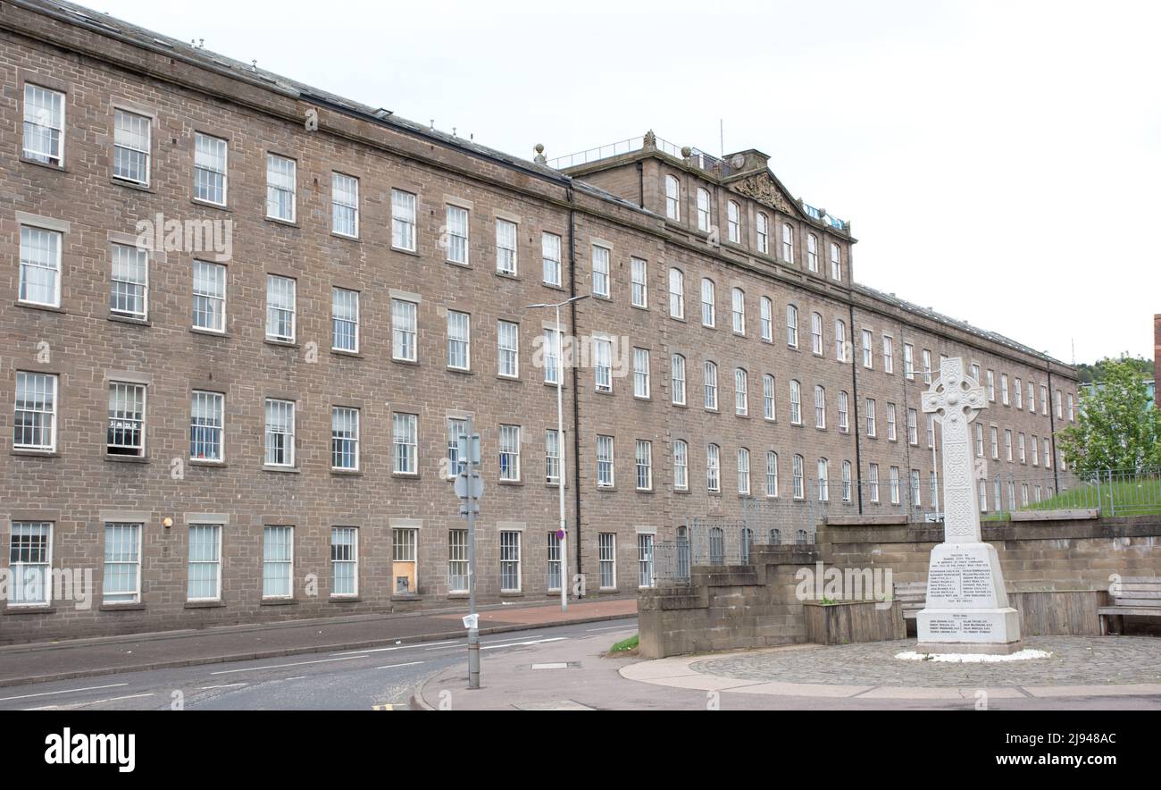 The Tay Works Dundee and police war memorial Stock Photo - Alamy