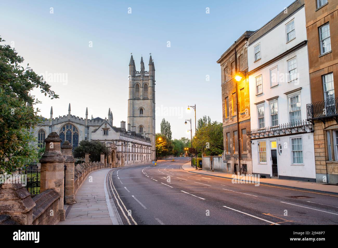 Oxford magdalen street hi-res stock photography and images - Alamy