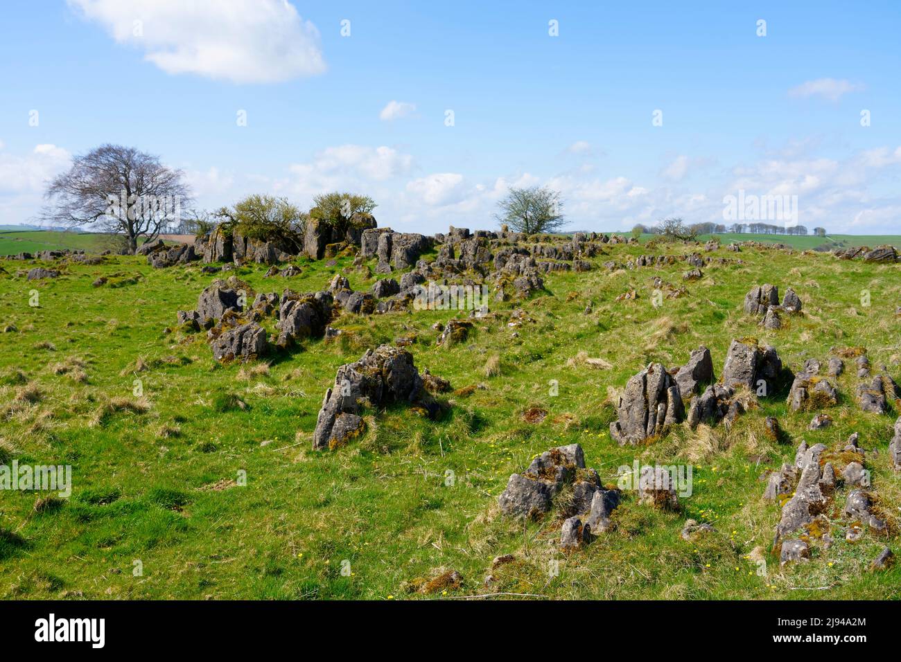 Limestone jagged rock formation hi-res stock photography and images - Alamy