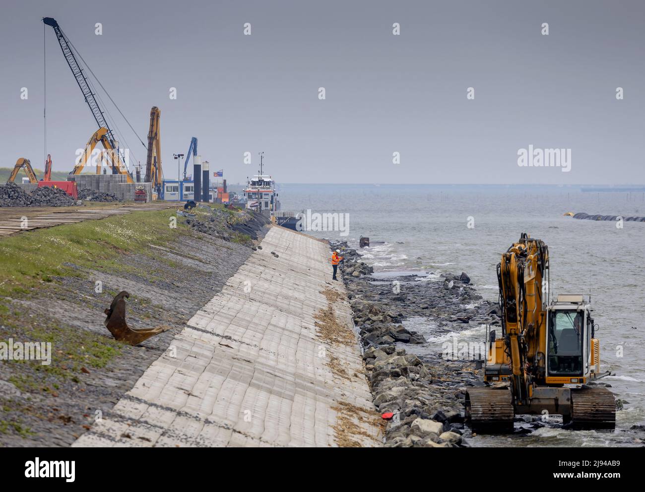 Afsluitdijk between friesland and north holland hi-res stock ...