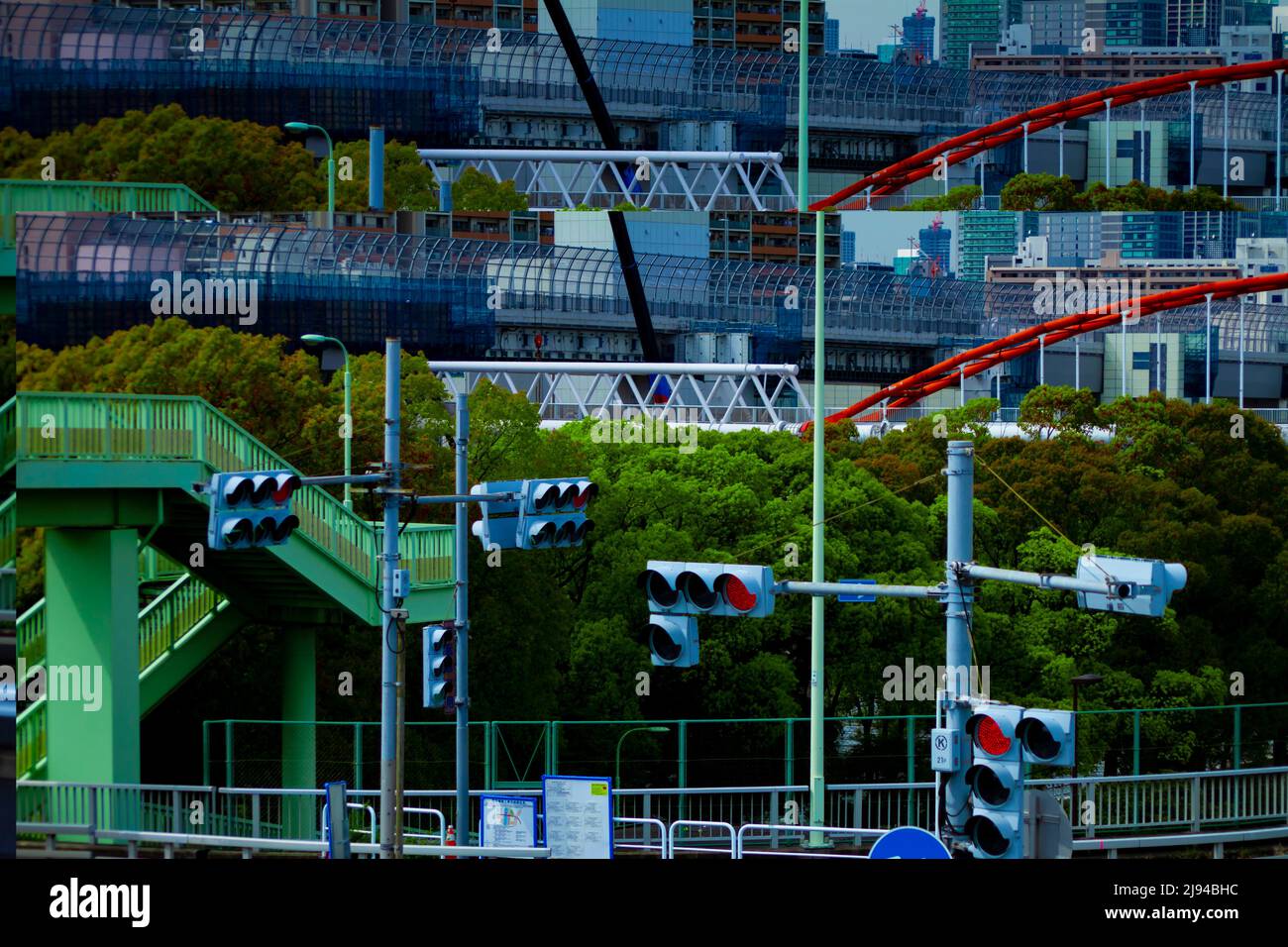 A city crossing in Tokyo long shot Stock Photo - Alamy