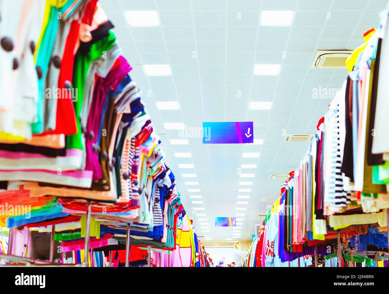 Colorful clothe shop hi-res stock photography and images - Alamy